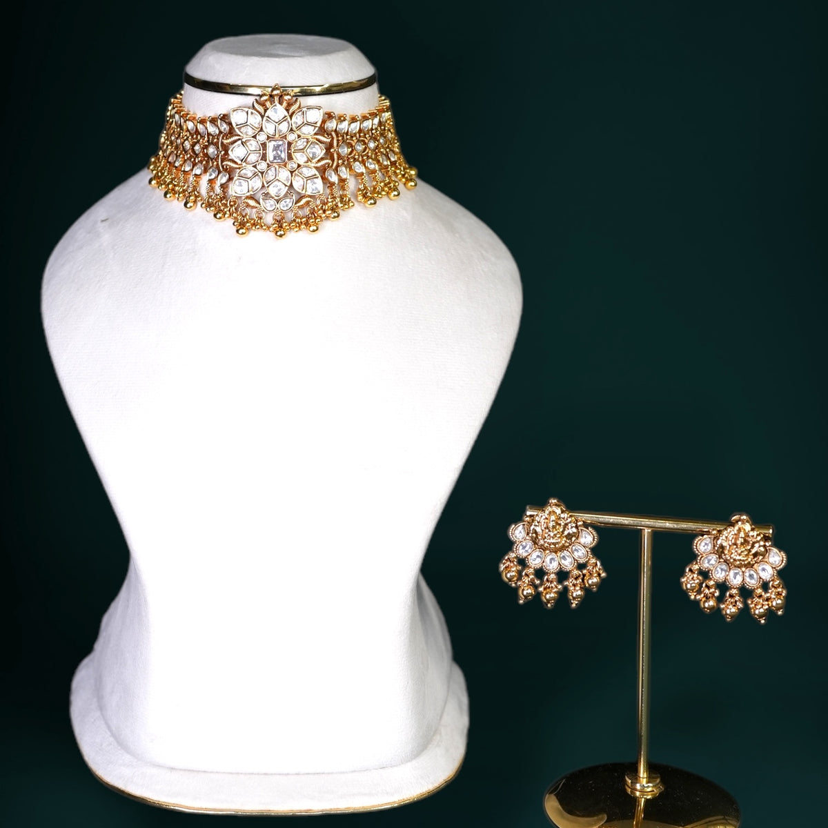 Women Short Necklace (Choker) – Devya